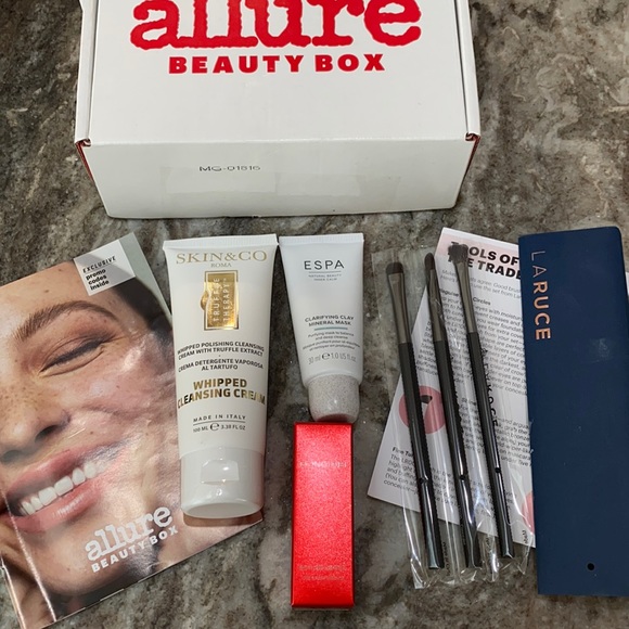 Allure | Skincare | Allure Beauty Box New Unopened 4 Piece Box | Poshmark